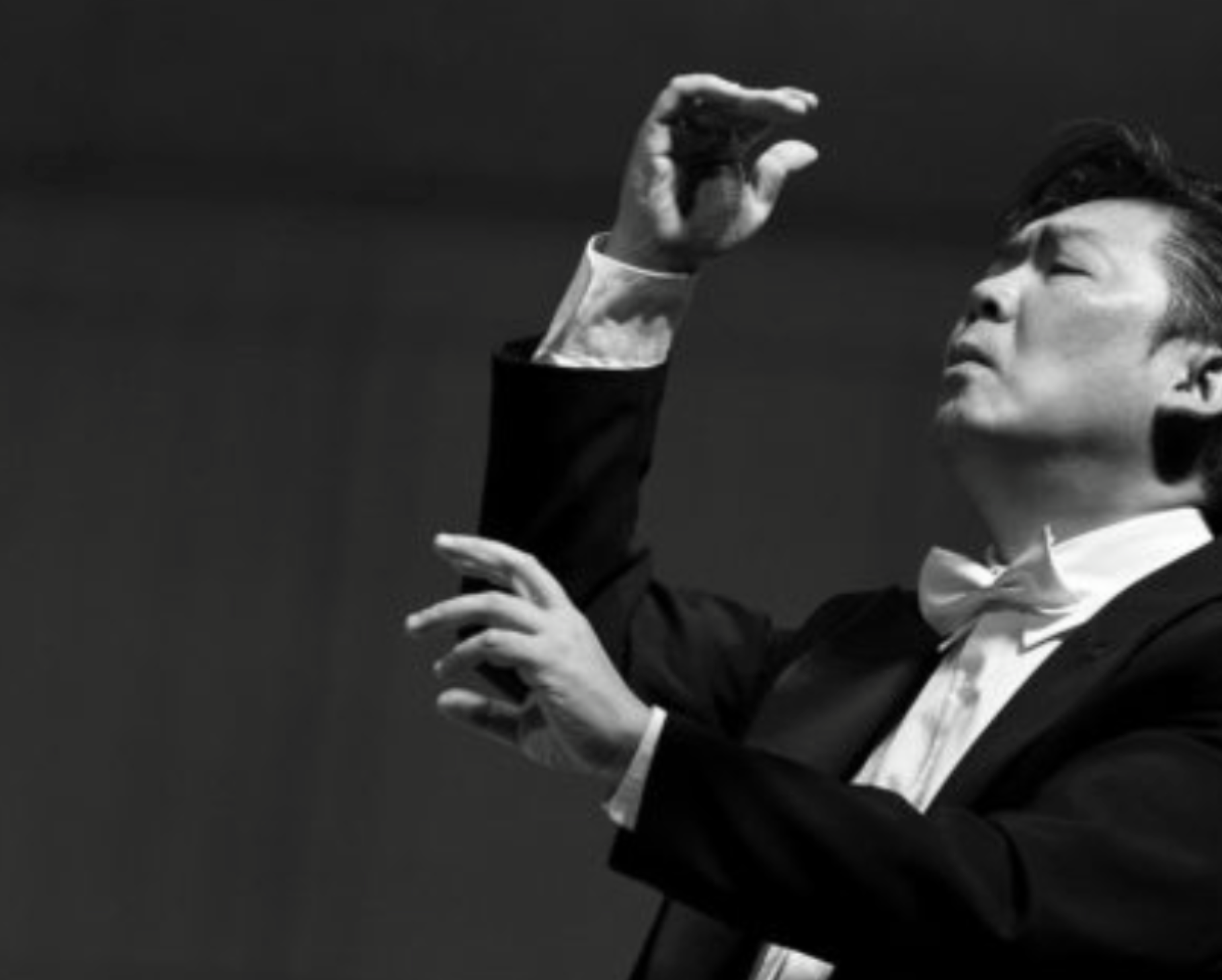 Long Yu has announced that Zou Shuang will take over the position ...